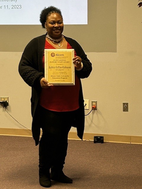 Alcorn’s Extension Program awards employees for exemplary service ...