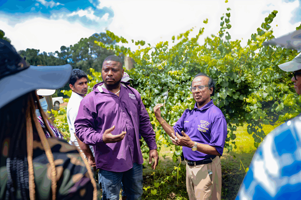 Alcorn field technician Willie Mims presents at American Society for ...